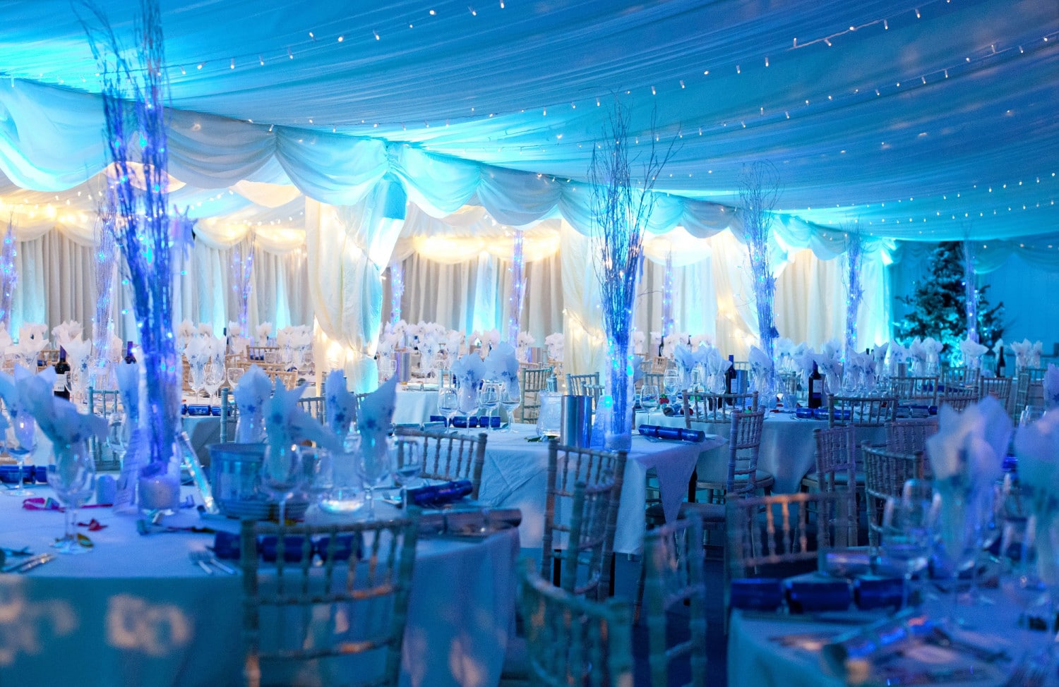 Last-minute Christmas Parties - Findmeaconference Blog